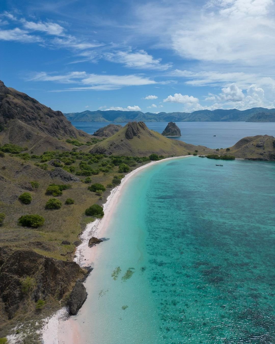 Introduction to Komodo National Park - Bale Laut Lombok